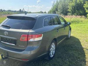 Toyota Avensis 2010 in Ukmerge, with an engine capacity of 2.20 L and mileage of 264 thousand km for 4550 €, photo 7 on AUTOMOTO.COM.LV