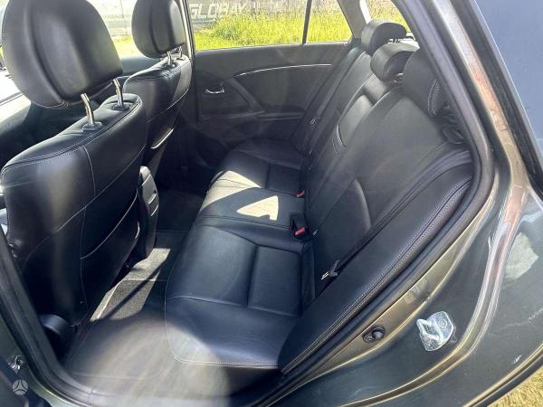 Toyota Avensis 2010 in Ukmerge, with an engine capacity of 2.20 L and mileage of 264 thousand km for 4550 €, photo 9 on AUTOMOTO.COM.LV