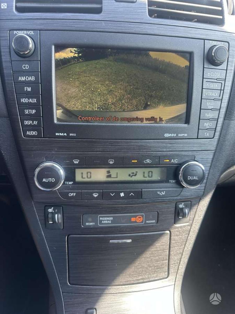 Toyota Avensis 2010 in Ukmerge, with an engine capacity of 2.20 L and mileage of 264 thousand km for 4550 €, photo 15 on AUTOMOTO.COM.LV