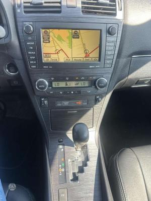 Toyota Avensis 2010 in Ukmerge, with an engine capacity of 2.20 L and mileage of 264 thousand km for 4550 €, photo 16 on AUTOMOTO.COM.LV