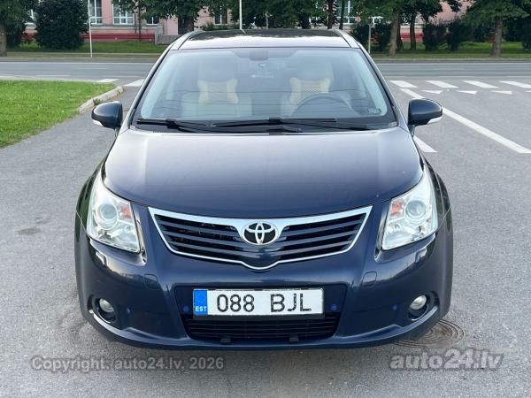 Toyota Avensis 2010 in Narva, with an engine capacity of 2.20 L and mileage of 380 thousand km for 2999 €, photo 2 on AUTOMOTO.COM.LV