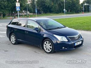 Toyota Avensis 2010 in Narva, with an engine capacity of 2.20 L and mileage of 380 thousand km for 2999 €, photo 4 on AUTOMOTO.COM.LV