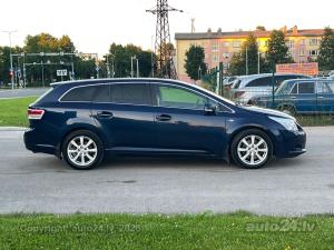 Toyota Avensis 2010 in Narva, with an engine capacity of 2.20 L and mileage of 380 thousand km for 2999 €, photo 7 on AUTOMOTO.COM.LV