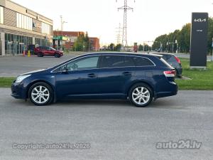Toyota Avensis 2010 in Narva, with an engine capacity of 2.20 L and mileage of 380 thousand km for 2999 €, photo 9 on AUTOMOTO.COM.LV