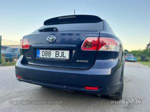Toyota Avensis 2010 in Narva, with an engine capacity of 2.20 L and mileage of 380 thousand km for 2999 €, photo 14 on AUTOMOTO.COM.LV