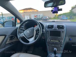 Toyota Avensis 2010 in Narva, with an engine capacity of 2.20 L and mileage of 380 thousand km for 2999 €, photo 20 on AUTOMOTO.COM.LV