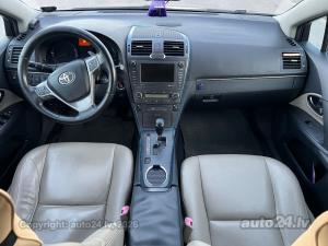 Toyota Avensis 2010 in Narva, with an engine capacity of 2.20 L and mileage of 380 thousand km for 2999 €, photo 22 on AUTOMOTO.COM.LV