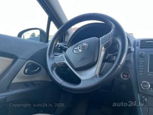 Toyota Avensis 2010 in Narva, with an engine capacity of 2.20 L and mileage of 380 thousand km for 2999 €, photo 23 on AUTOMOTO.COM.LV