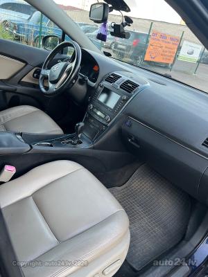 Toyota Avensis 2010 in Narva, with an engine capacity of 2.20 L and mileage of 380 thousand km for 2999 €, photo 26 on AUTOMOTO.COM.LV