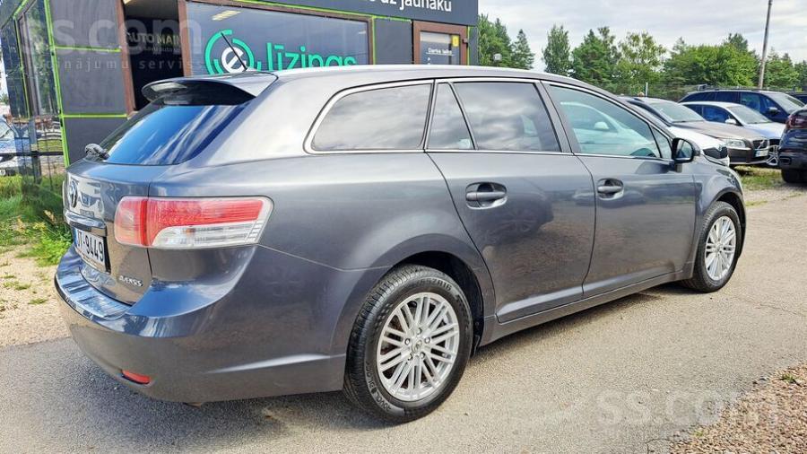 Тойота Авенсис 2010 в Рига, объемом двигателя 2.00 л и пробегом 350 тыс. км за 3690 €, фото 3 на AUTOMOTO.COM.LV