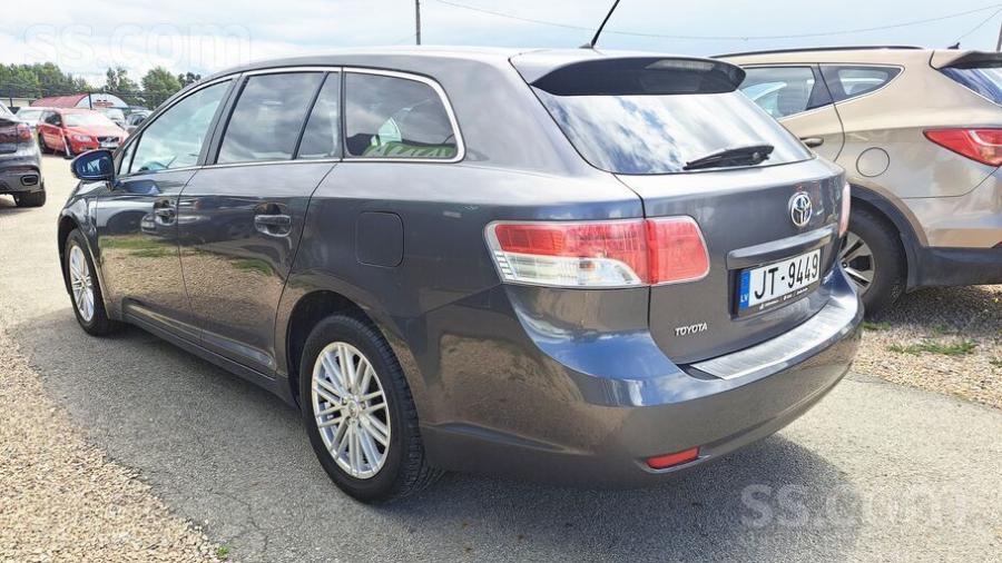 Тойота Авенсис 2010 в Рига, объемом двигателя 2.00 л и пробегом 350 тыс. км за 3690 €, фото 5 на AUTOMOTO.COM.LV