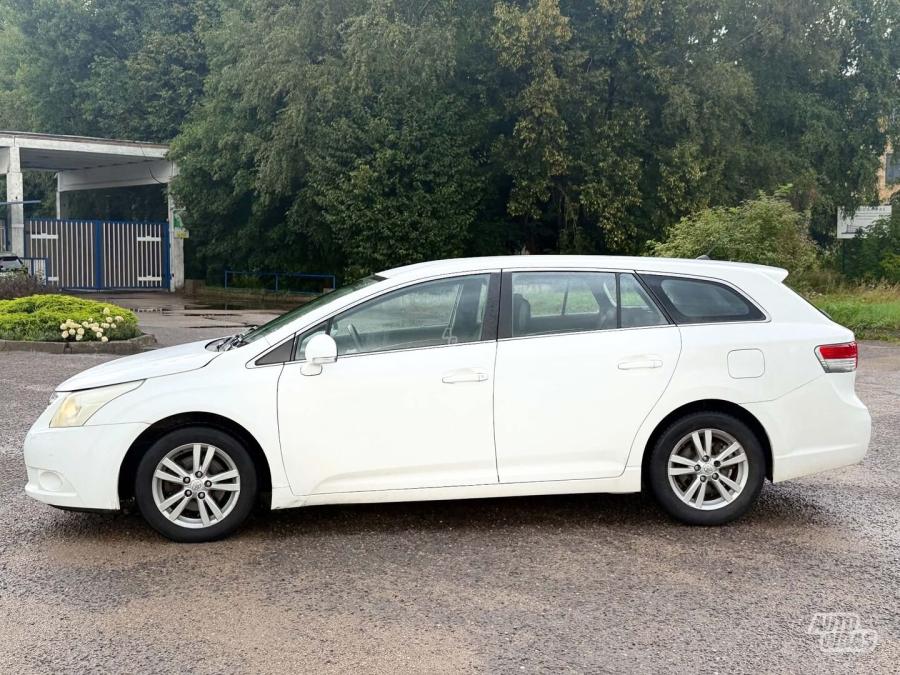 Toyota Avensis 2010 in Silute, with an engine capacity of 2.00 L and mileage of 400 thousand km for 1650 €, photo 4 on AUTOMOTO.COM.LV