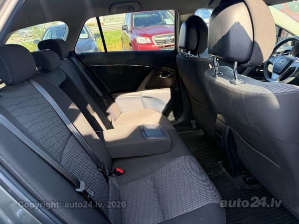 Toyota Avensis 2010 in Tallinn on AUTOMOTO.COM.LV Toyota Avensis 2010 in Tallinn, with an engine capacity of 2.00 L and mileage of 152 thousand km for 7990 €, photo 10 on AUTOMOTO.COM.LV