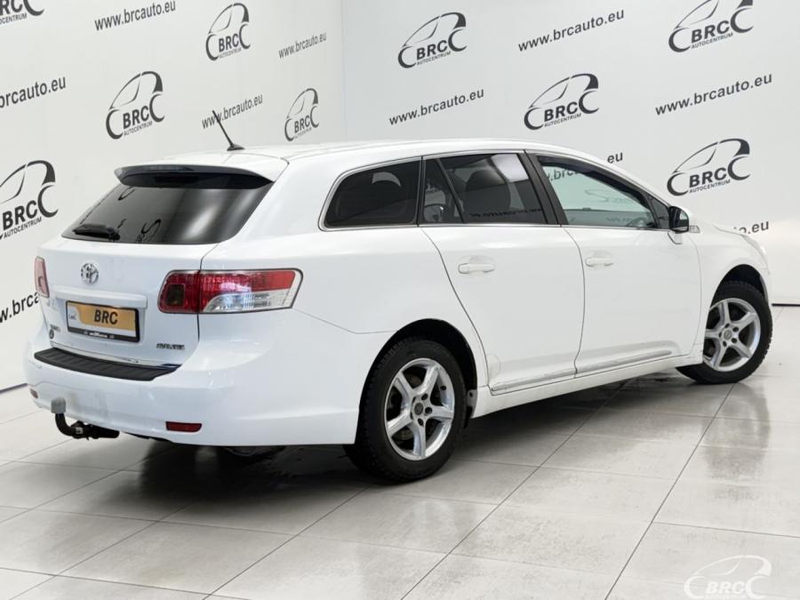 Toyota Avensis 2010 in Vilnius, with an engine capacity of 1.99 L and mileage of 237 thousand km for 6900 €, photo 3 on AUTOMOTO.COM.LV