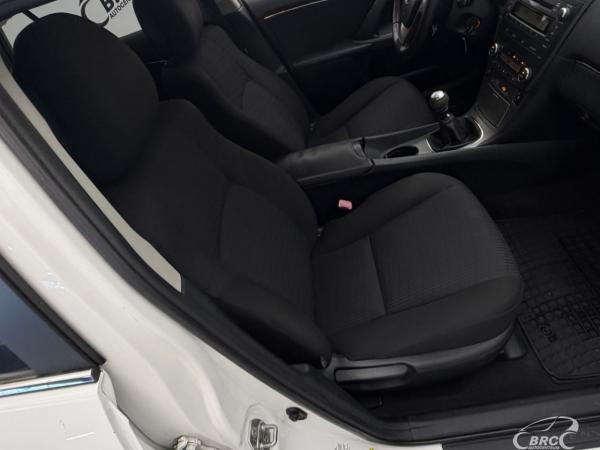 Toyota Avensis 2010 in Vilnius, with an engine capacity of 1.99 L and mileage of 237 thousand km for 6900 €, photo 6 on AUTOMOTO.COM.LV