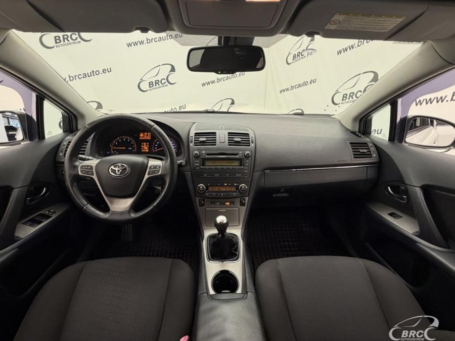 Toyota Avensis 2010 in Vilnius, with an engine capacity of 1.99 L and mileage of 237 thousand km for 6900 €, photo 4 on AUTOMOTO.COM.LV
