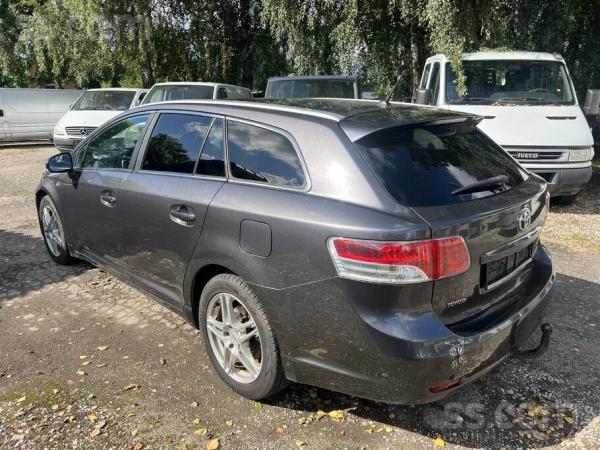 Тойота Авенсис 2010 в Валмиера на AUTOMOTO.COM.LV Тойота Авенсис 2010 в Валмиера, объемом двигателя 2.20 л и пробегом 0 тыс. км за 2990 €, фото 4 на AUTOMOTO.COM.LV