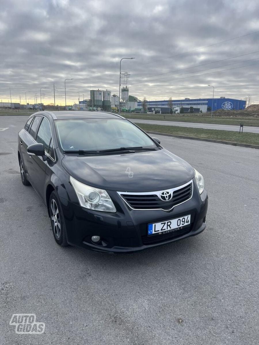 Toyota Avensis 2011 in Klaipeda, with an engine capacity of 1.60 L and mileage of 273 thousand km for 4700 €, photo 8 on AUTOMOTO.COM.LV