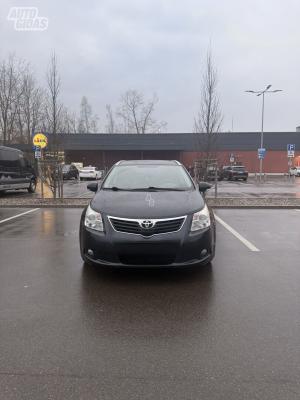 Toyota Avensis 2011 Klaipėda, ar dzinēja tilpumu 2.20 L un nobraukumu 292 tūkst. km par 2800 €, foto 4 vietnē AUTOMOTO.COM.LV