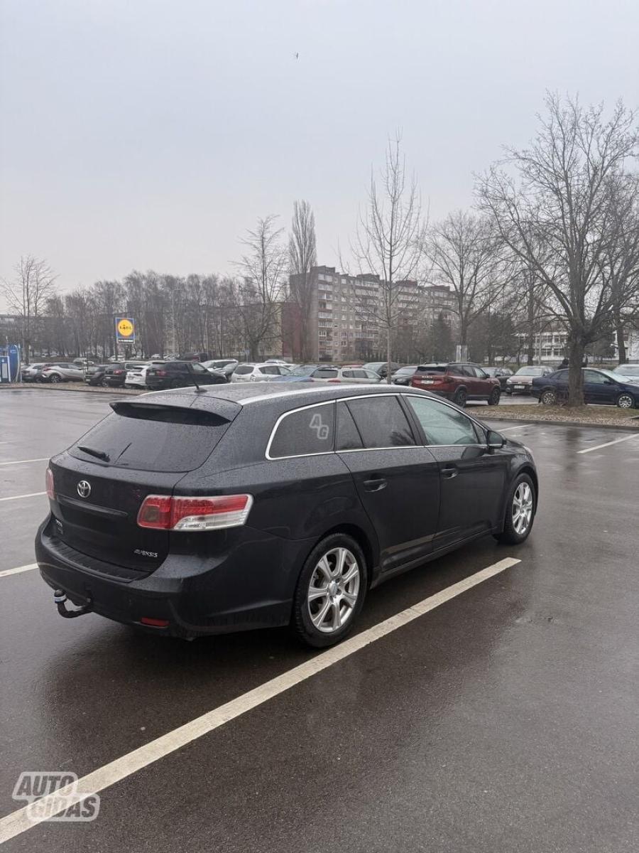 Toyota Avensis 2011 Klaipėda, ar dzinēja tilpumu 2.20 L un nobraukumu 292 tūkst. km par 2800 €, foto 8 vietnē AUTOMOTO.COM.LV