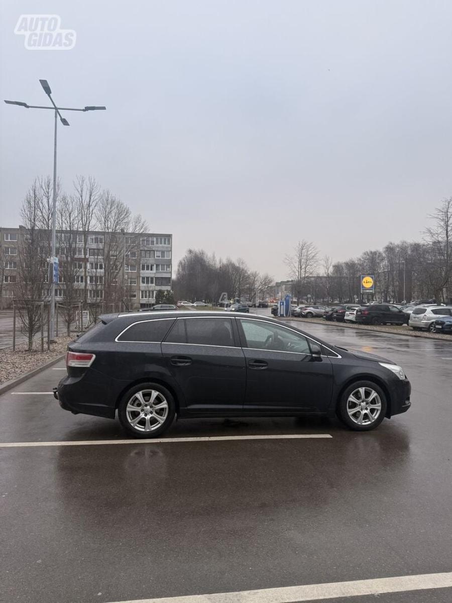 Toyota Avensis 2011 Klaipėda, ar dzinēja tilpumu 2.20 L un nobraukumu 292 tūkst. km par 2800 €, foto 9 vietnē AUTOMOTO.COM.LV