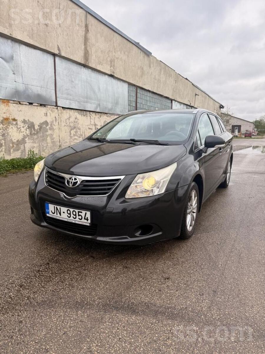 Toyota Avensis 2011 in Riga, with an engine capacity of 2.00 L and mileage of 360 thousand km for 4900 €, photo 1 on AUTOMOTO.COM.LV