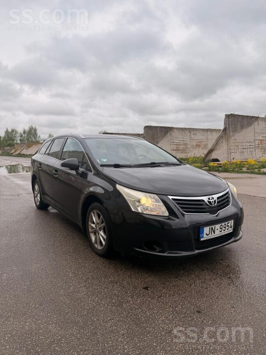 Toyota Avensis 2011 in Riga, with an engine capacity of 2.00 L and mileage of 360 thousand km for 4900 €, photo 3 on AUTOMOTO.COM.LV