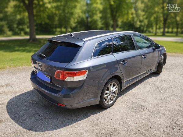 Toyota Avensis 2011 Viļņa, ar dzinēja tilpumu 1.80 L un nobraukumu 206 tūkst. km par 5600 €, foto 2 vietnē AUTOMOTO.COM.LV