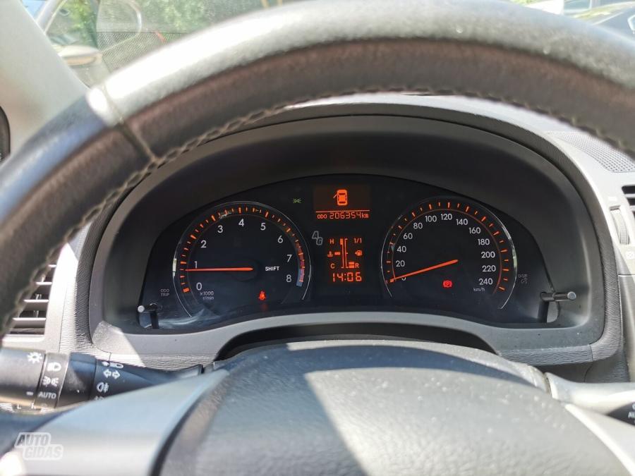 Тойота Авенсис 2011 в Вильнюс, объемом двигателя 1.80 л и пробегом 206 тыс. км за 5600 €, фото 18 на AUTOMOTO.COM.LV