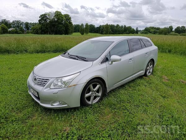 Toyota Avensis 2011 Rīga, ar dzinēja tilpumu 2.00 L un nobraukumu 283 tūkst. km par 3300 €, foto 1 vietnē AUTOMOTO.COM.LV