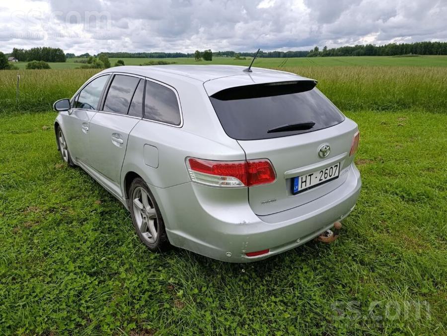 Тойота Авенсис 2011 в Рига, объемом двигателя 2.00 л и пробегом 283 тыс. км за 3300 €, фото 5 на AUTOMOTO.COM.LV
