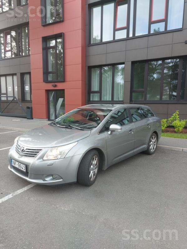 Toyota Avensis 2011 in Riga, with an engine capacity of 2.20 L and mileage of 298 thousand km for 4800 €, photo 7 on AUTOMOTO.COM.LV