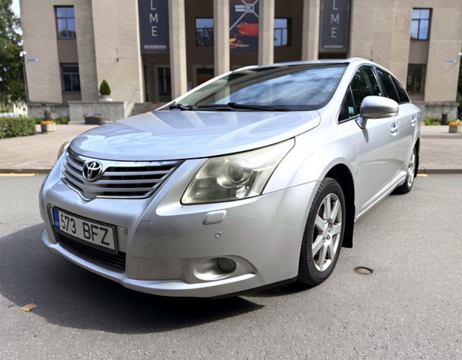 Toyota Avensis 2011 in Tallinn, with an engine capacity of 2.00 L and mileage of 400 thousand km for 3499 €, photo 3 on AUTOMOTO.COM.LV