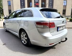 Toyota Avensis 2011 in Tallinn, with an engine capacity of 2.00 L and mileage of 400 thousand km for 3499 €, photo 5 on AUTOMOTO.COM.LV
