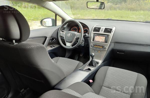 Toyota Avensis 2011 in Riga, with an engine capacity of 1.80 L and mileage of 0 thousand km for 5850 €, photo 3 on AUTOMOTO.COM.LV