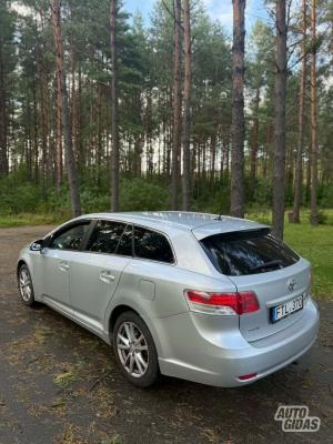 Toyota Avensis 2011 Viļņa, ar dzinēja tilpumu 2.20 L un nobraukumu 308 tūkst. km par 3400 €, foto 5 vietnē AUTOMOTO.COM.LV