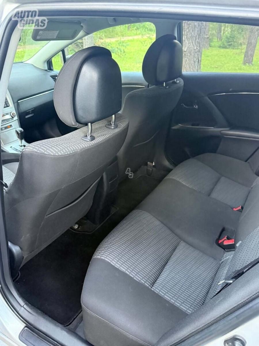 Toyota Avensis 2011 Viļņa, ar dzinēja tilpumu 2.20 L un nobraukumu 308 tūkst. km par 3400 €, foto 9 vietnē AUTOMOTO.COM.LV