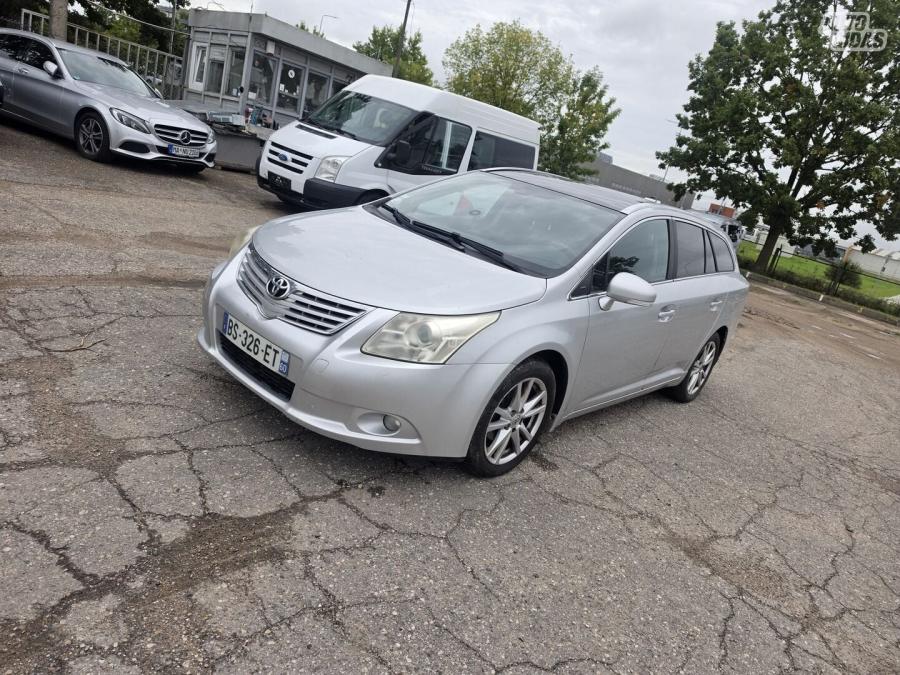 Toyota Avensis 2011 Viļņa, ar dzinēja tilpumu 2.00 L un nobraukumu 367 tūkst. km par 3650 €, foto 4 vietnē AUTOMOTO.COM.LV