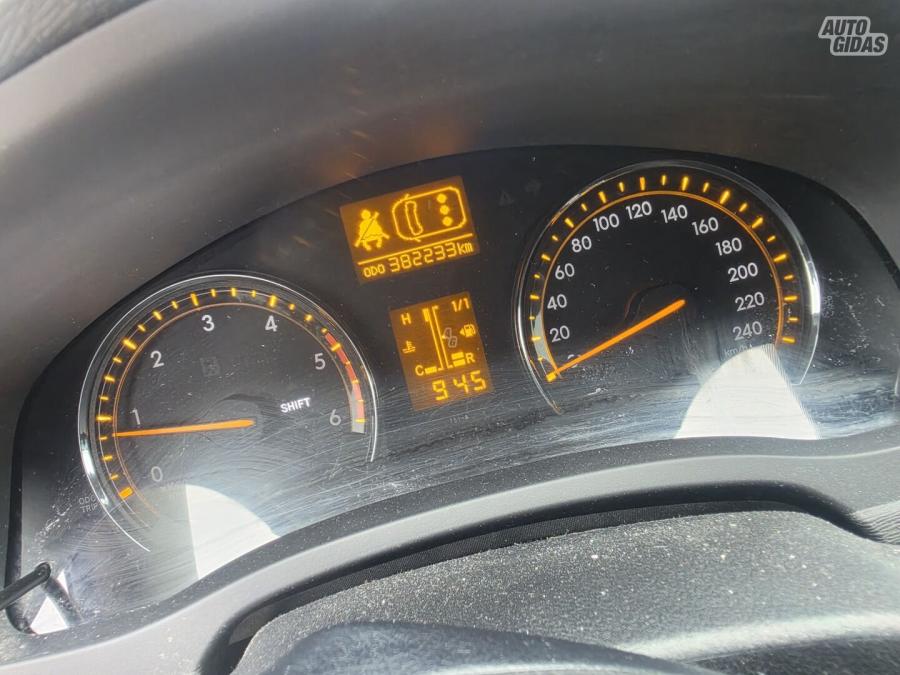 Toyota Avensis 2011 Viļņa, ar dzinēja tilpumu 2.00 L un nobraukumu 367 tūkst. km par 3650 €, foto 13 vietnē AUTOMOTO.COM.LV