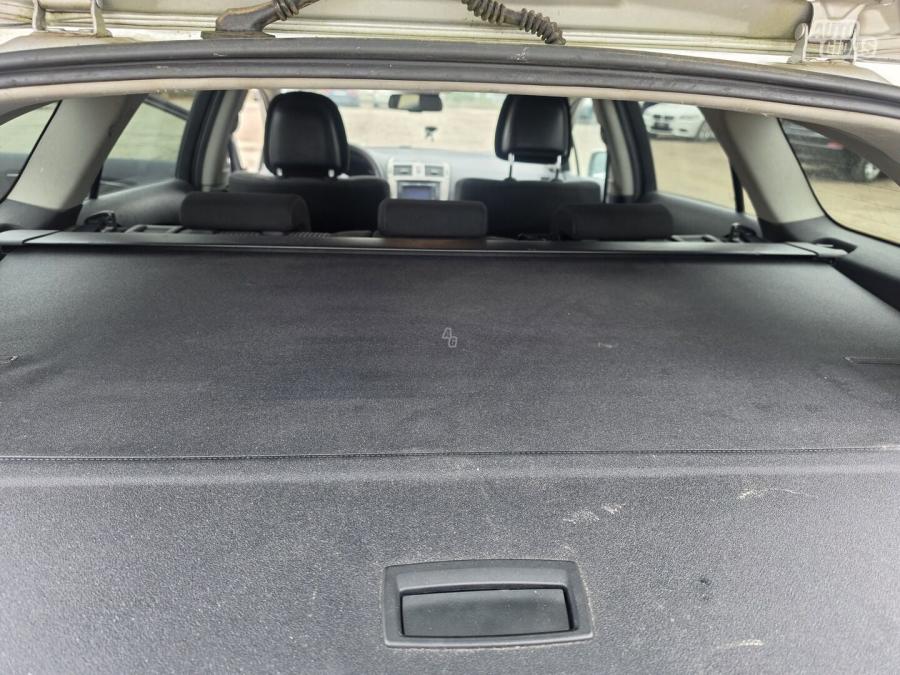 Toyota Avensis 2011 Viļņa, ar dzinēja tilpumu 2.00 L un nobraukumu 367 tūkst. km par 3650 €, foto 14 vietnē AUTOMOTO.COM.LV