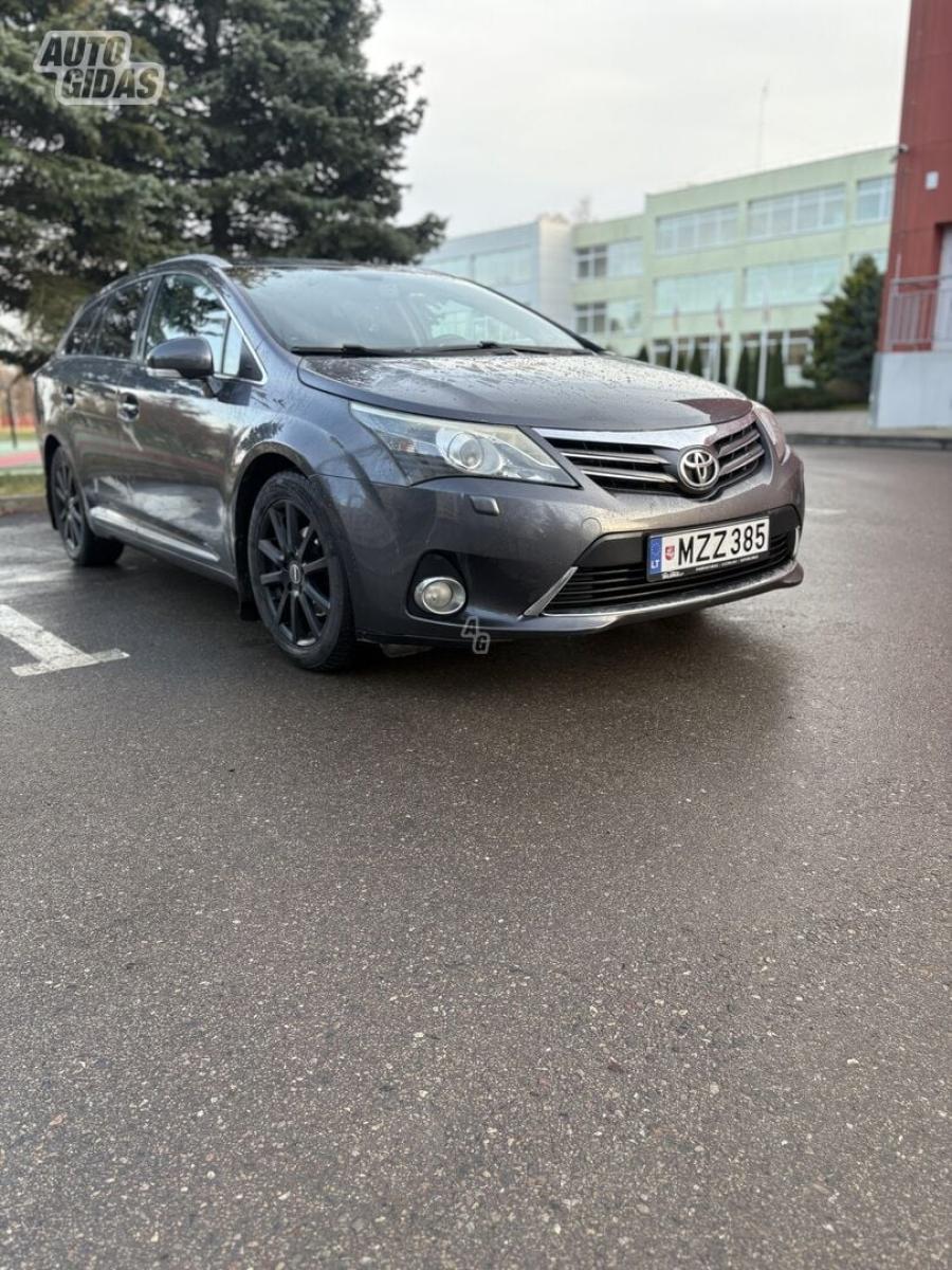 Toyota Avensis 2012 Alīta, ar dzinēja tilpumu 2.00 L un nobraukumu 291 tūkst. km par 5350 €, foto 1 vietnē AUTOMOTO.COM.LV