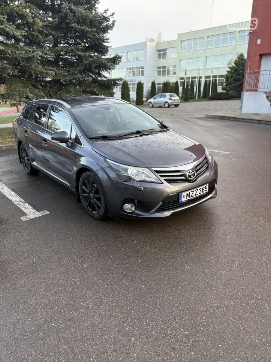 Toyota Avensis 2012 Alīta, ar dzinēja tilpumu 2.00 L un nobraukumu 291 tūkst. km par 5350 €, foto 3 vietnē AUTOMOTO.COM.LV