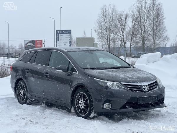 Toyota Avensis 2012 in Taurage, with an engine capacity of 2.00 L and mileage of 260 thousand km for 5200 €, photo 4 on AUTOMOTO.COM.LV