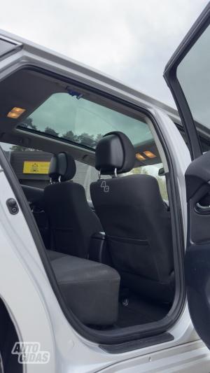 Toyota Avensis 2012 Jurbarkas, ar dzinēja tilpumu 2.00 L un nobraukumu 214 tūkst. km par 4100 €, foto 8 vietnē AUTOMOTO.COM.LV