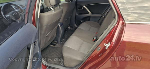 Toyota Avensis 2012 Valga, ar dzinēja tilpumu 2.00 L un nobraukumu 232 tūkst. km par 6000 €, foto 8 vietnē AUTOMOTO.COM.LV