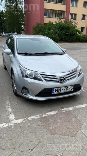 Toyota Avensis 2012 in Jelgava, with an engine capacity of 2.20 L and mileage of 238 thousand km for 5100 €, photo  on AUTOMOTO.COM.LV