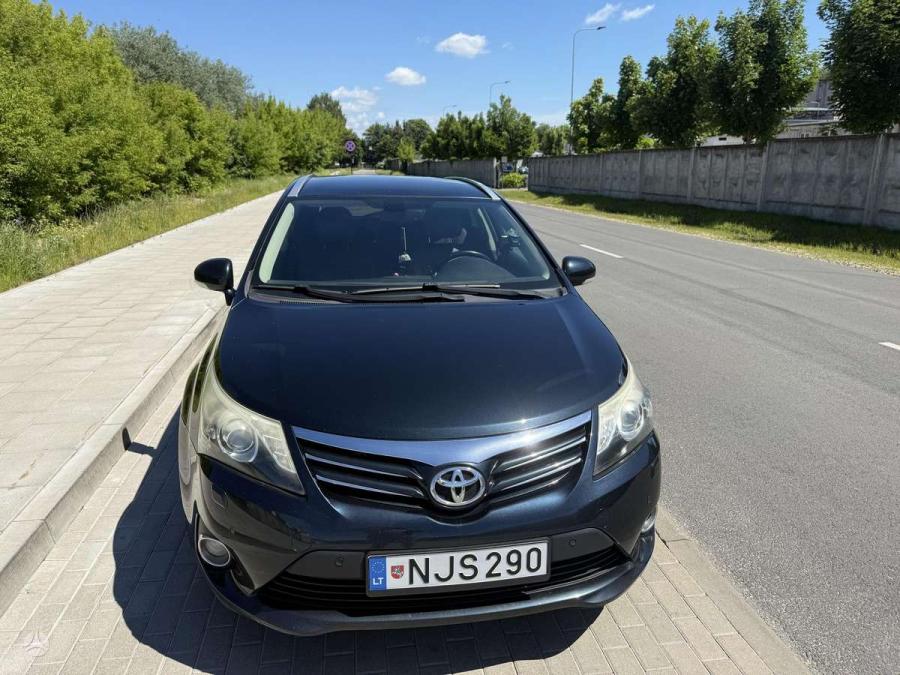 Toyota Avensis 2012 Viļņa, ar dzinēja tilpumu 2.00 L un nobraukumu 330 tūkst. km par 4350 €, foto 6 vietnē AUTOMOTO.COM.LV