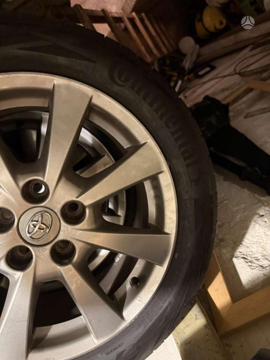 Toyota Avensis 2012 Viļņa, ar dzinēja tilpumu 2.00 L un nobraukumu 330 tūkst. km par 4350 €, foto 19 vietnē AUTOMOTO.COM.LV