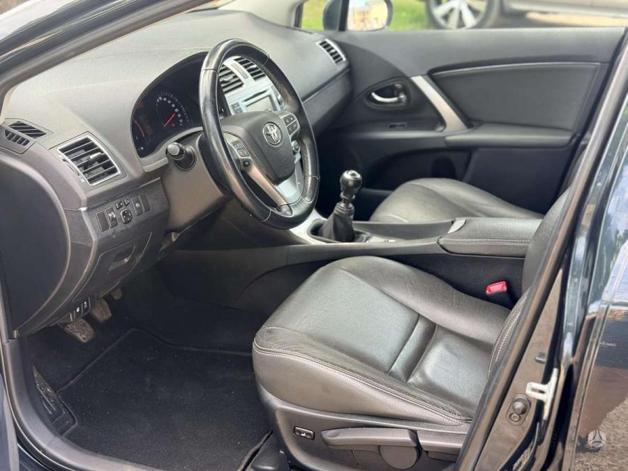 Toyota Avensis 2012 Ukmergė, ar dzinēja tilpumu 2.00 L un nobraukumu 170 tūkst. km par 5950 €, foto 7 vietnē AUTOMOTO.COM.LV