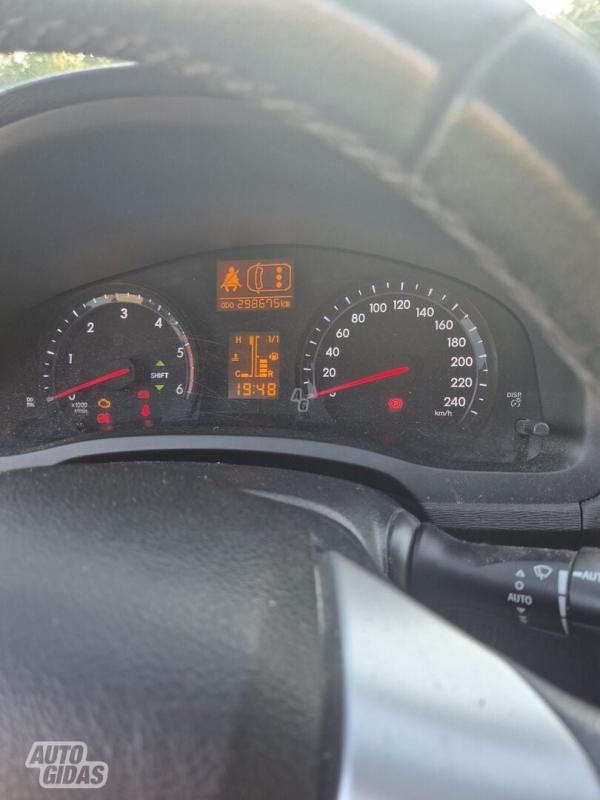 Toyota Avensis 2012 Alīta, ar dzinēja tilpumu 2.00 L un nobraukumu 299 tūkst. km par 4500 €, foto 6 vietnē AUTOMOTO.COM.LV